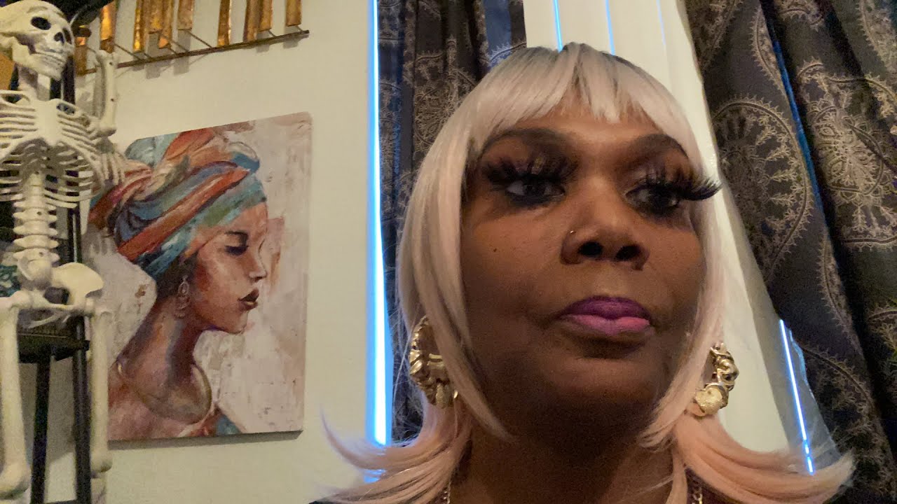Star Marie expose on Nique at nite - YouTube