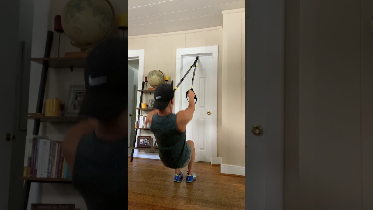 TRX Squat to Back Fly - YouTube
