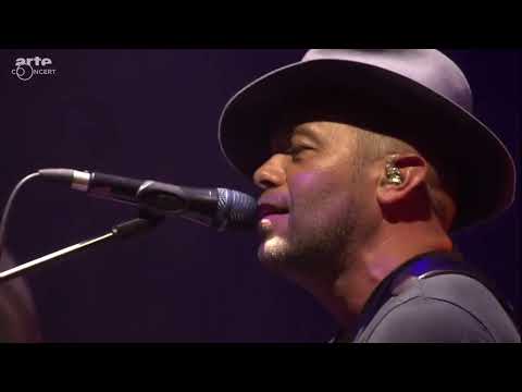Ride - Leave Them All Behind (Primavera Sound Barcelona Festival 2015)
