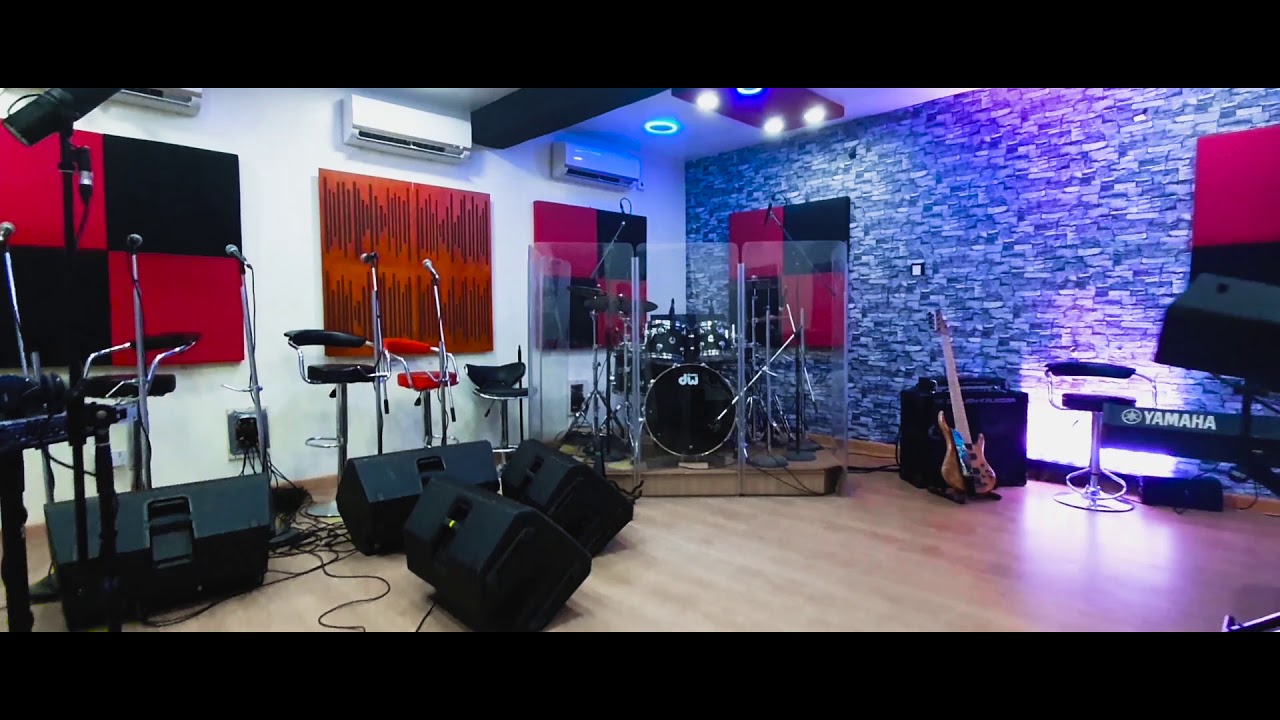 AZUSA STUDIO TOUR - YouTube