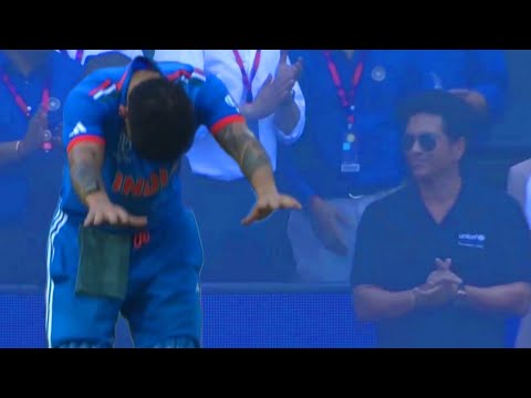 Virat Kohli bow down for Sachin Tendulkar & gave flying kiss to Anushka Sharma after 50th century