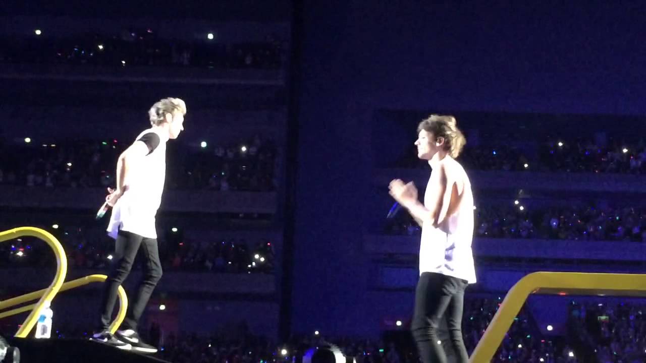 One Direction - OTRA TOUR in Japan 02MAR15 'Story of my lif - YouTube