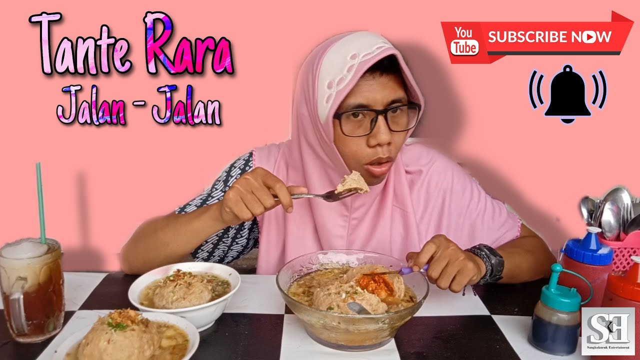 Tante Rara Makan Bakso Lava Arinta - YouTube