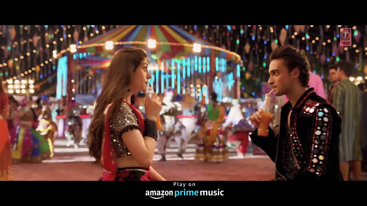 Dholida Full Song Video (Loveyatri)Aayush Sharma, Warina Hussain - YouTube