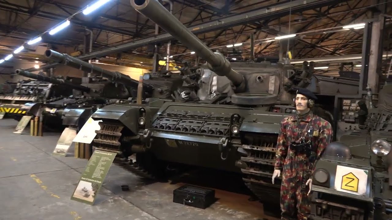 Hetzer Tank Schweizer Army im Sig Gelände Schaffhausen Schweiz - YouTube