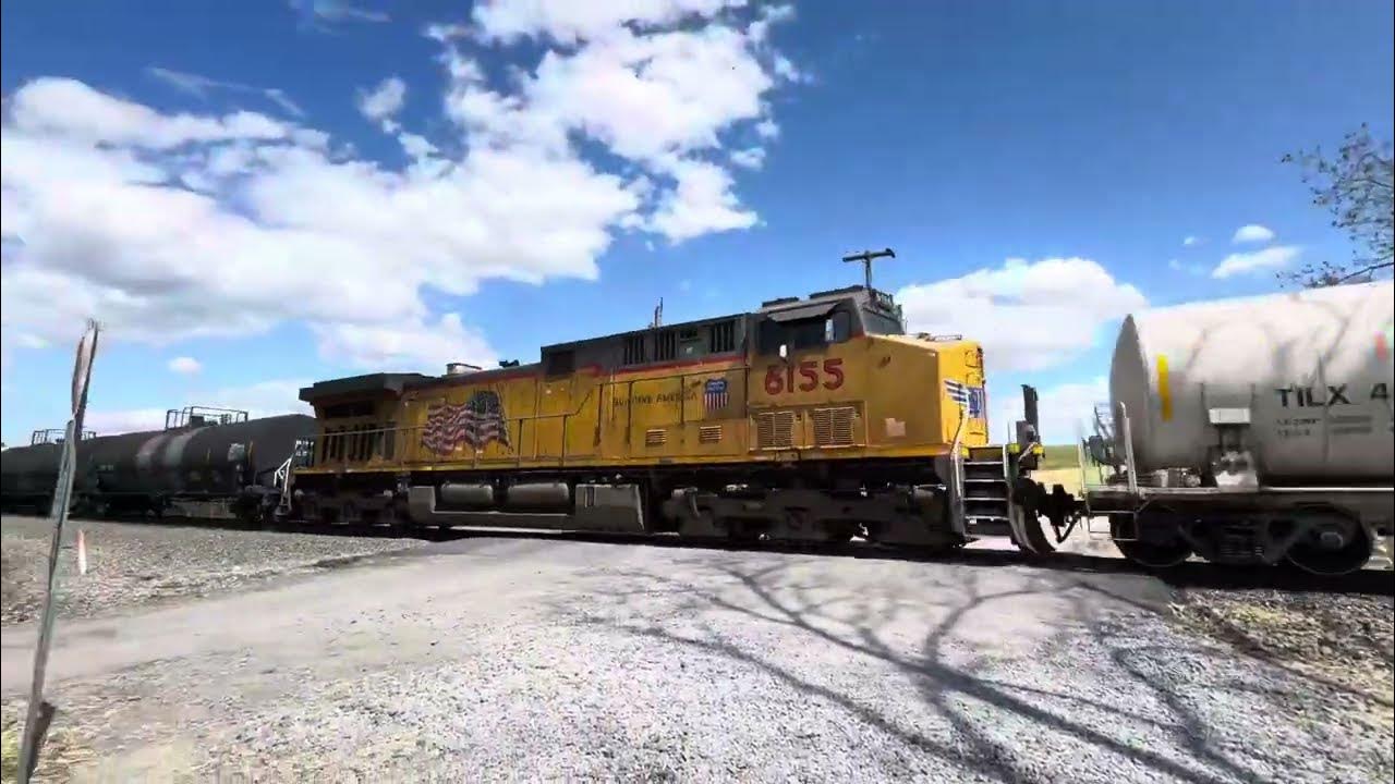 NS 4698 leading with UP 6155 2 Engines Norfolk Southern Train Rear DPU - YouTube