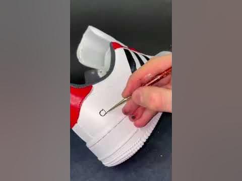 Коллаб Найк и Адидас - YouTube