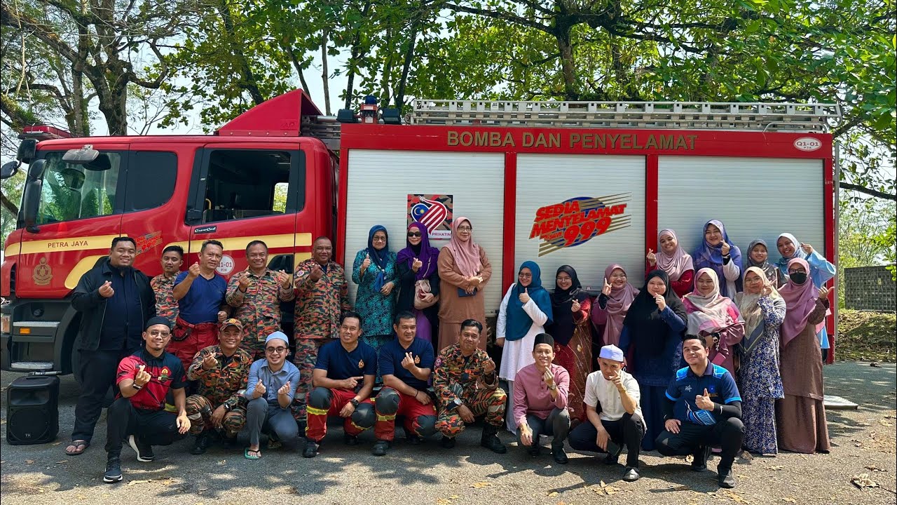 LATIHAN KEBAKARAN DAN SIMULASI MEMADAM API BERSAMA PIHAK BOMBA DAN ...