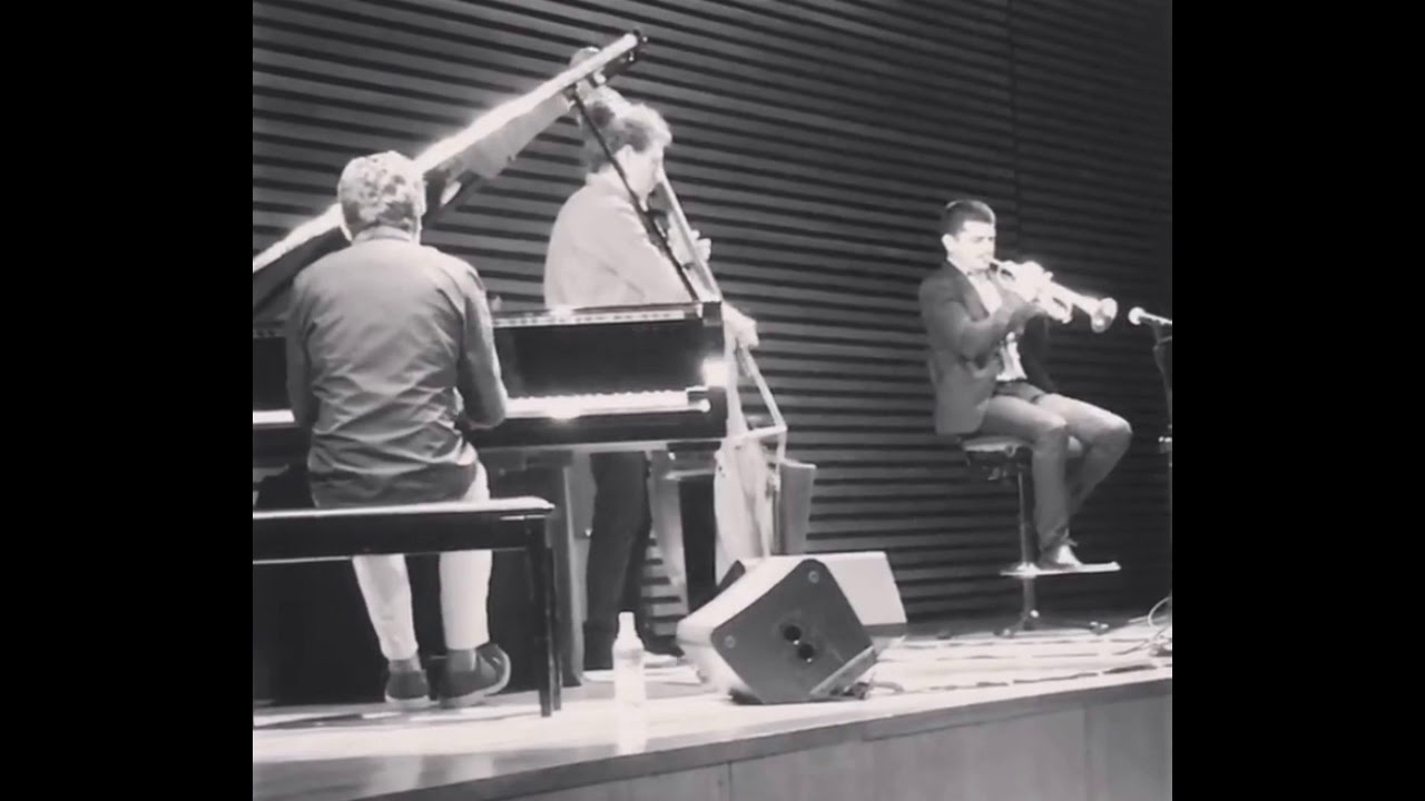 My funny Valentine (Rodgers and Hart) - YouTube