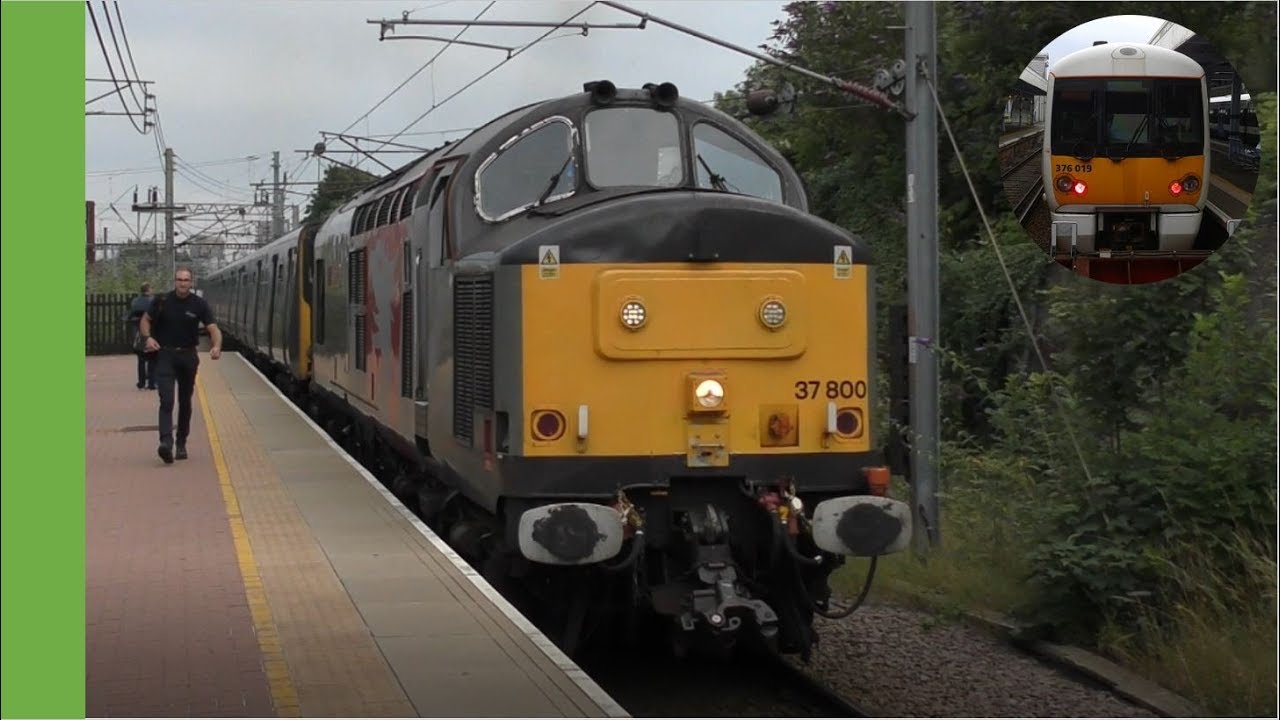ROG 37 drags Class 313s for scrap - YouTube