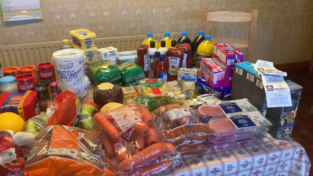 Grocery haul | shopping on a budget | making your own stock - YouTube