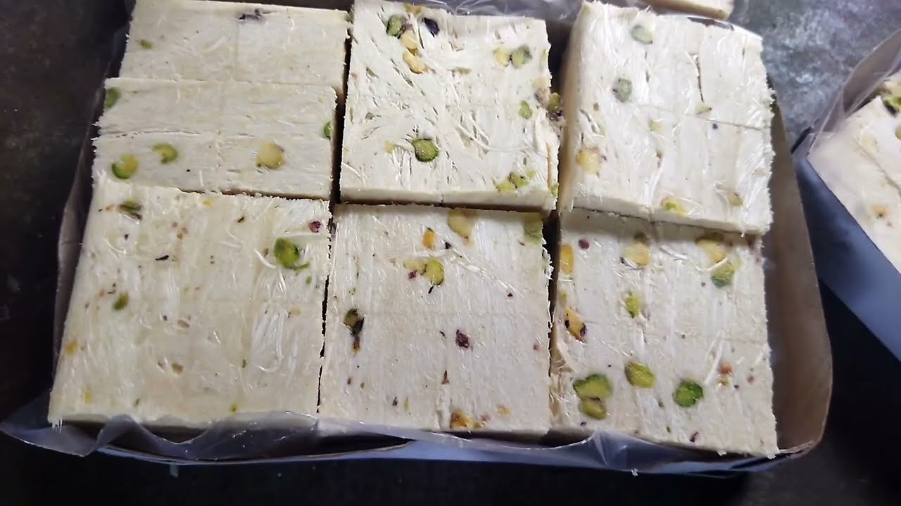 Sonpapdi Sweet #special sweet #சோன்பப்டி ஸ்வீட் #how to make sonpapdi ...