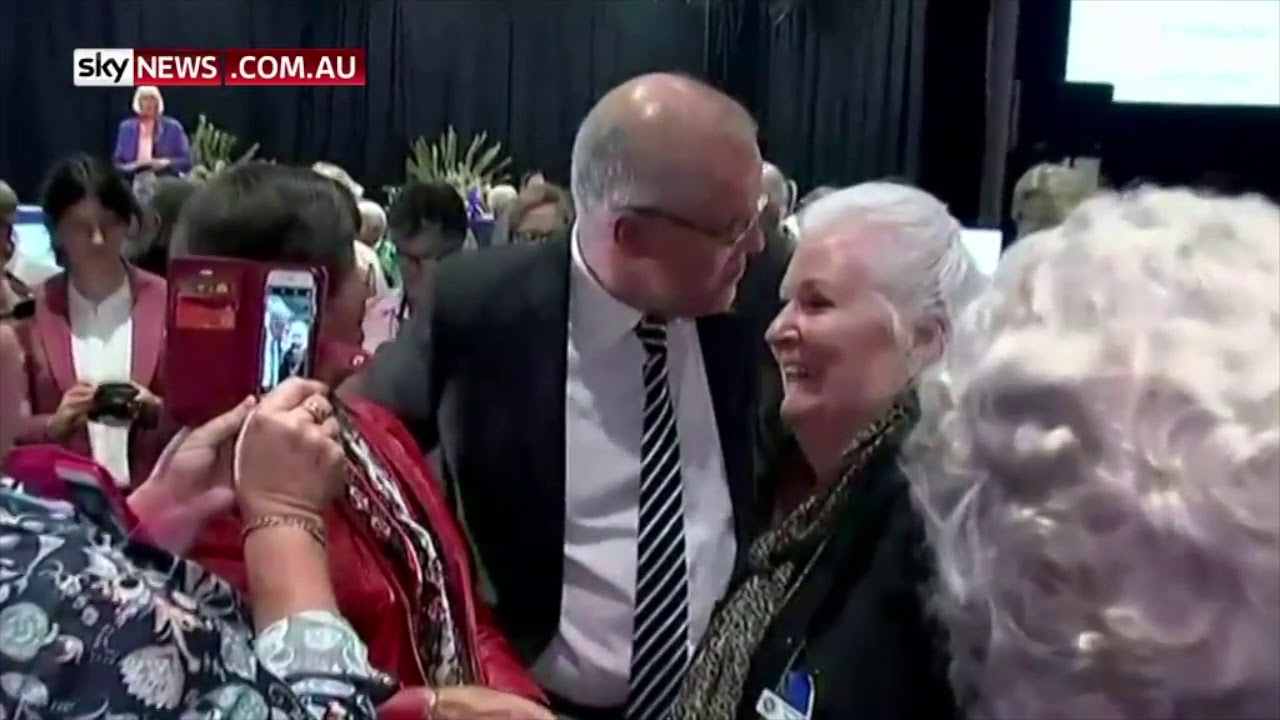 Prime Minister Scott Morrison Egged by Protester at Event in Albury ...
