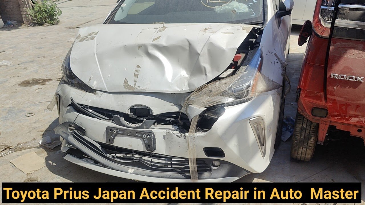 Toyota Prius japan Accident Repair in Auto Master - YouTube
