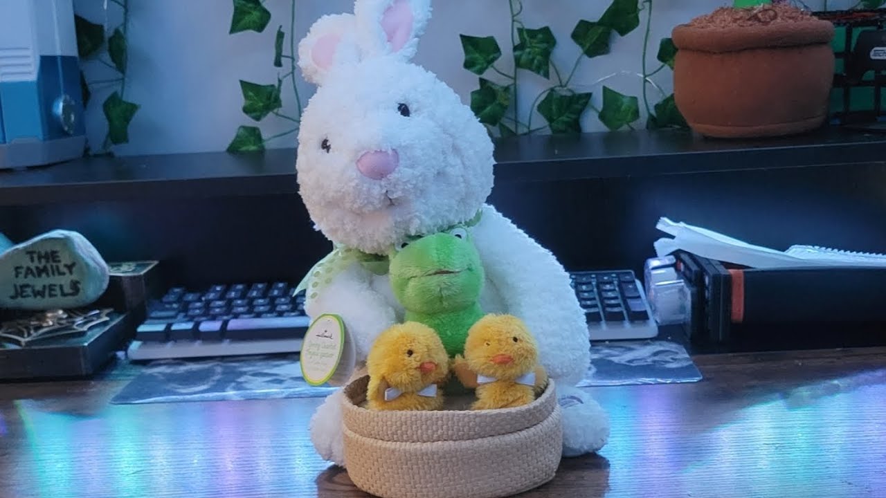 Hallmark Easter Quartet "Easer Bunny" (EXTREMELY RARE) - YouTube