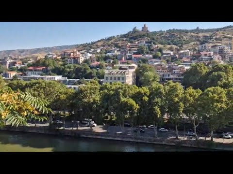 Şehirde dolaşın. Tbilisi, King David Church #videocities 