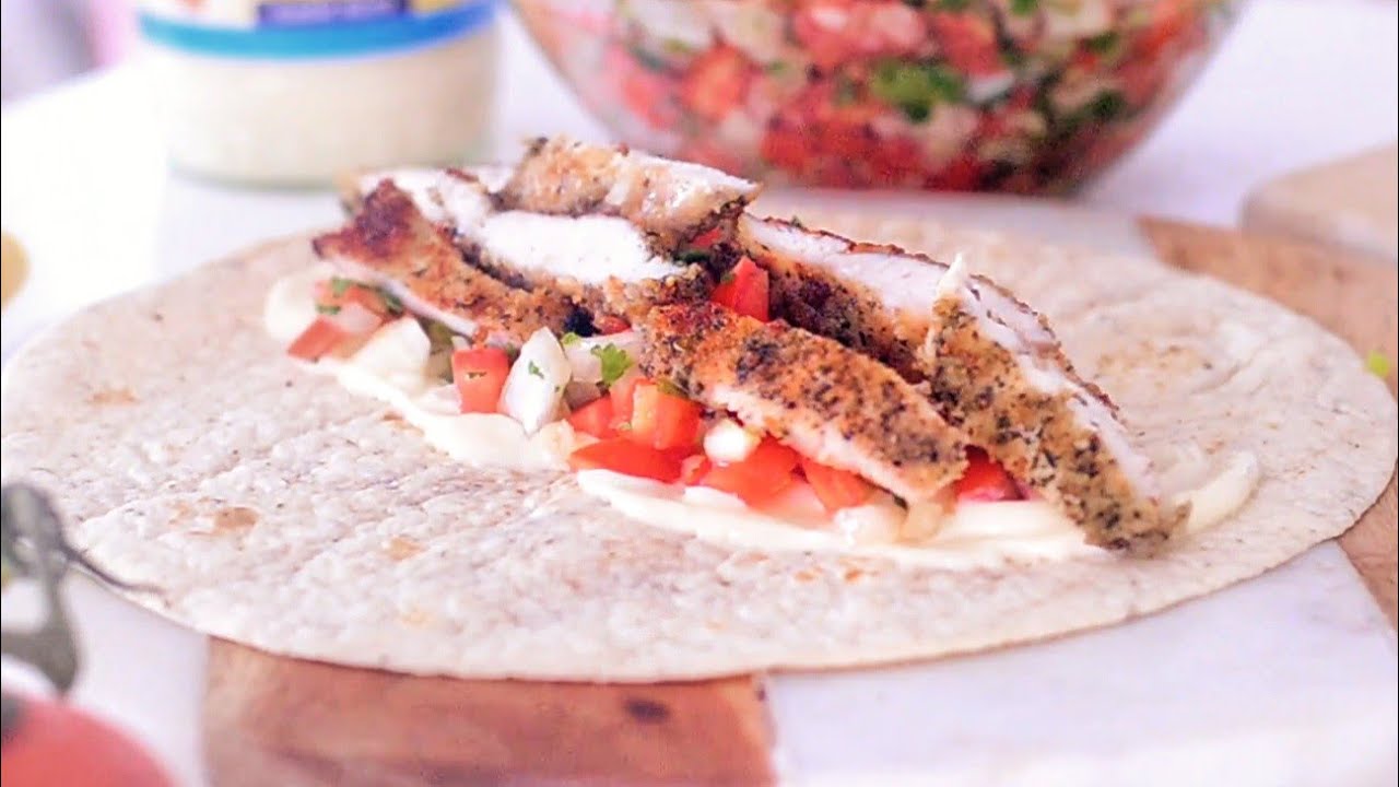 Easy Chicken Wraps with salsa - YouTube