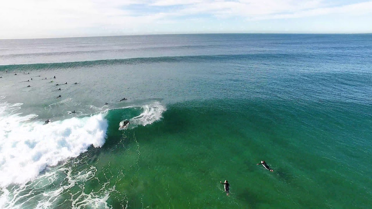 North Narrabeen surfing 1/7/2019 - YouTube