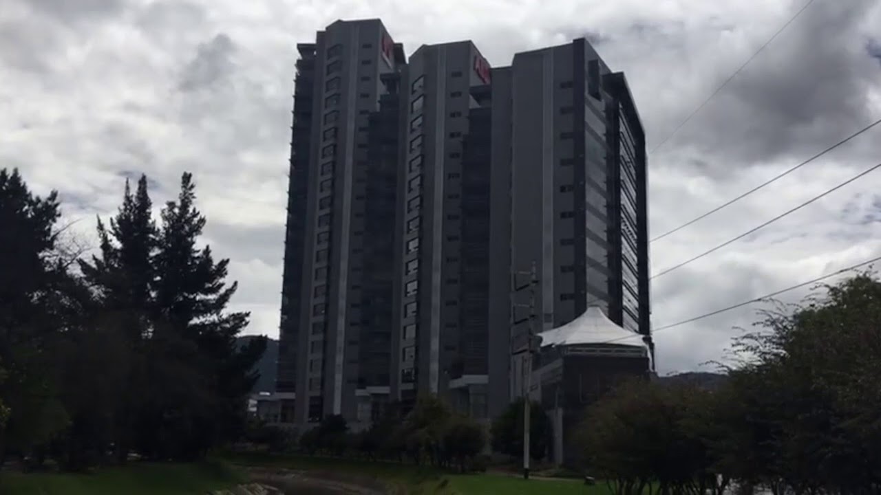 Paralelo 108: Un Edificio Sin Lugar - YouTube