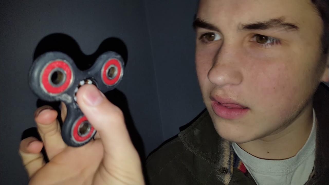 FIDGET SPINNER Vs. FREEZER - FINGER SPINNER Experiment - *FROST* - YouTube