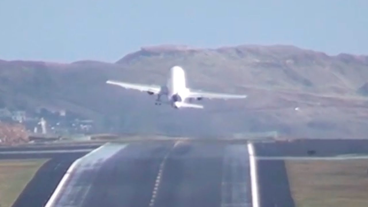 Gusty Take Off STRONG CROSSWIND in Madeira - YouTube