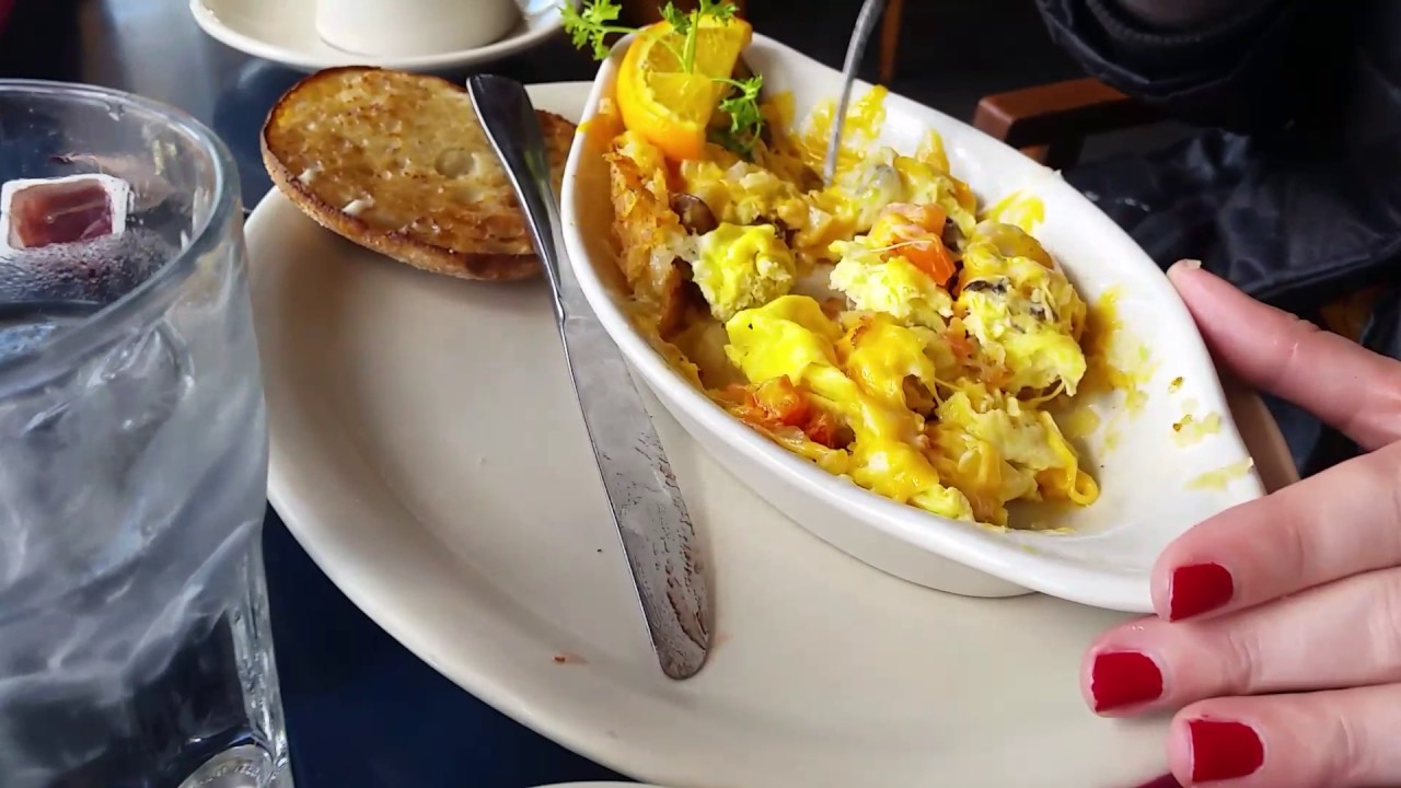 Lighthouse Inn Two Rivers Wisconsin - YouTube