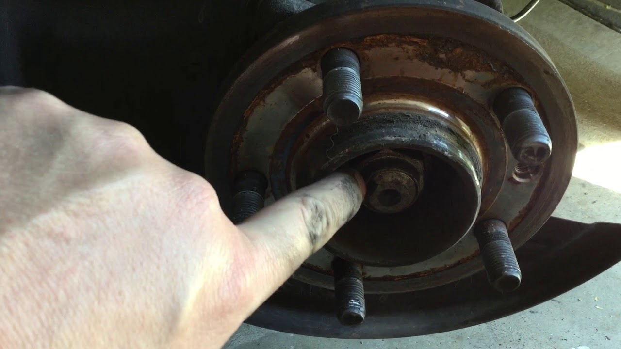 Range Rover Sport Bearing Hub Removal - YouTube