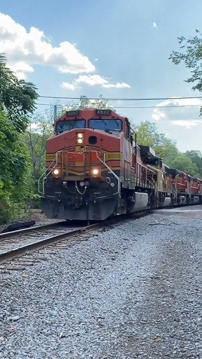 Ex BNSF dash 9s! - YouTube