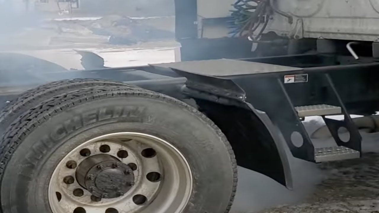 The whys of why mechanical diesels start hard in cold weather - YouTube