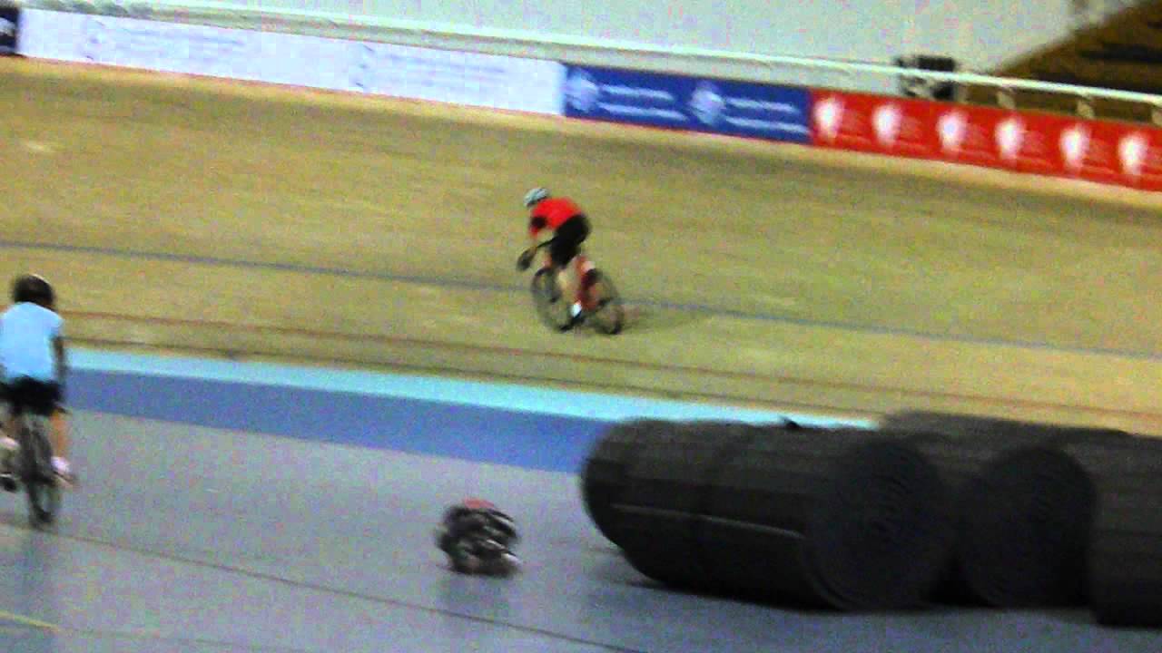 flying 200 adelaide velodrome - YouTube