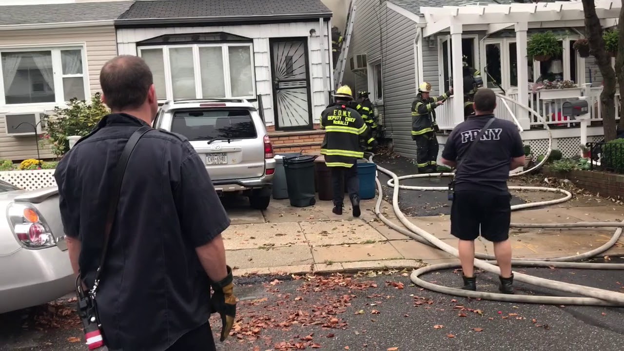 FDNY - Onscene Queens 2nd Alarm Box 6105 - Heavy Fire in A Private ...