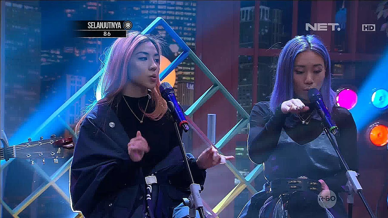 Performance The Sam Willows - Papa Money - YouTube