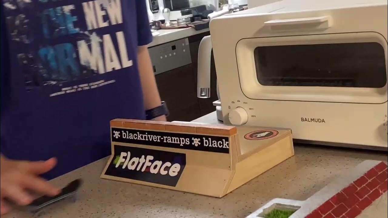 Fingerboarding with flatface G16(Feat. Jay Ramp) - YouTube