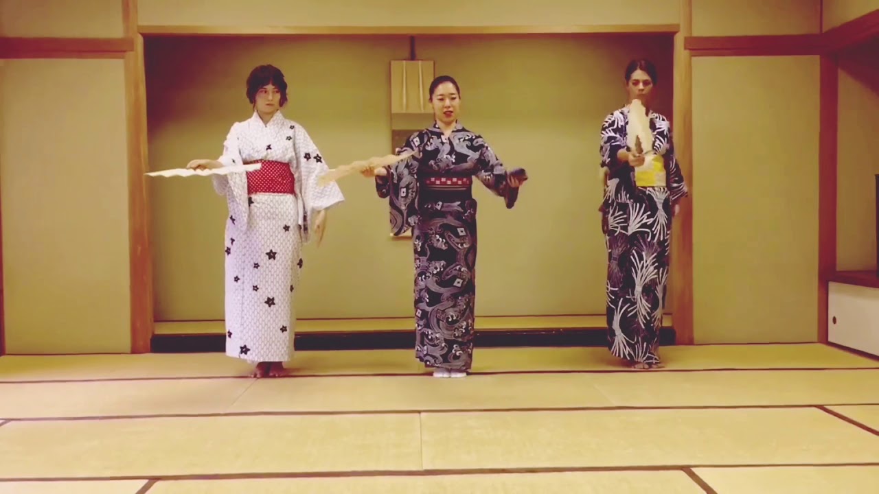 Let's play Japanese traditional dance 日本舞踊体験 ️ Japanese culture 🇫🇷編 ...