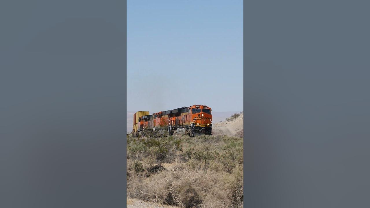 SHORT RAILFANNING VIDEOS BNSF 3690 WB MP 10.8 CAJON SUB 5-11-2023 - YouTube