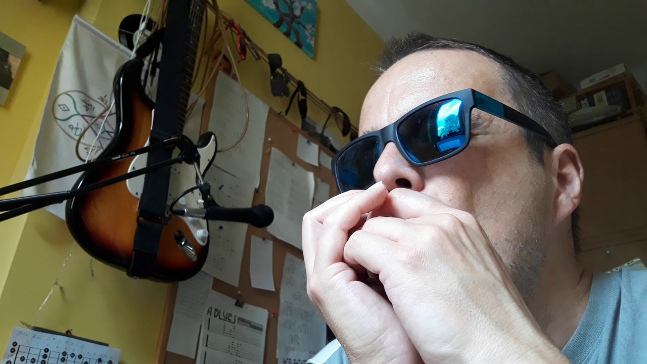 Tongue block harmonica G blues scale practice - YouTube