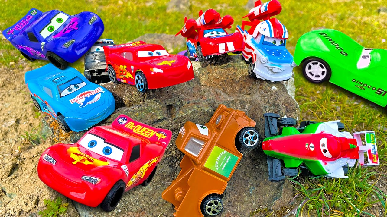 Let's Bring The Lightning Mcqueen Toy Car To Life In The Yard | Pixar ...