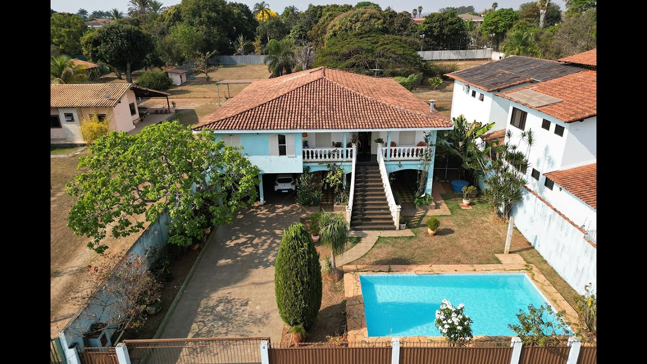 SHIN QI - Casa original com piscina - SHIN QI 8 - Código SAN: 1051550 ...