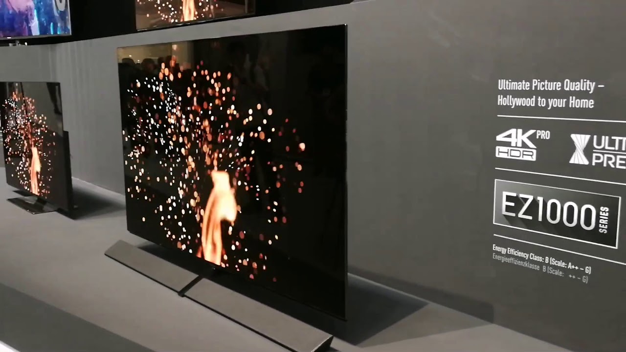 Panasonic OLED TV 77 inches 2017 EZ1000 - YouTube