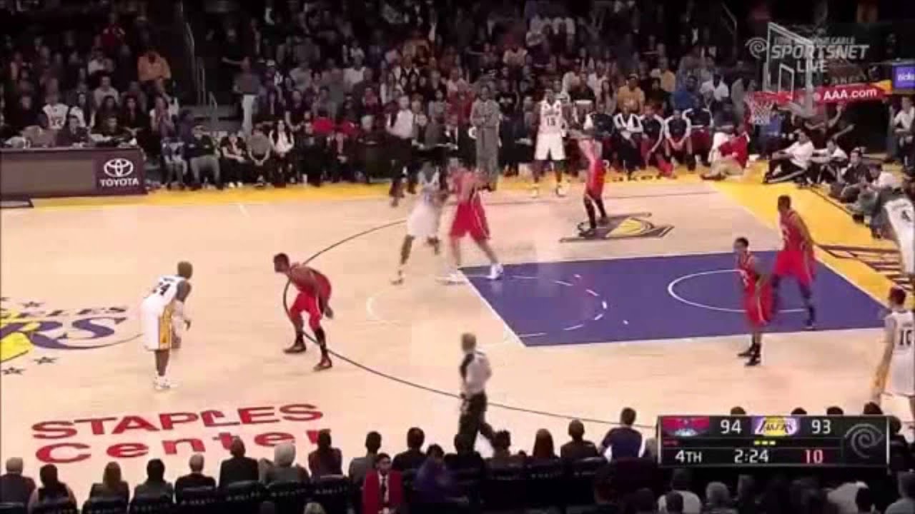 Kobe Bryant Dunks (Smack That - Akon feat. Eminem) - YouTube