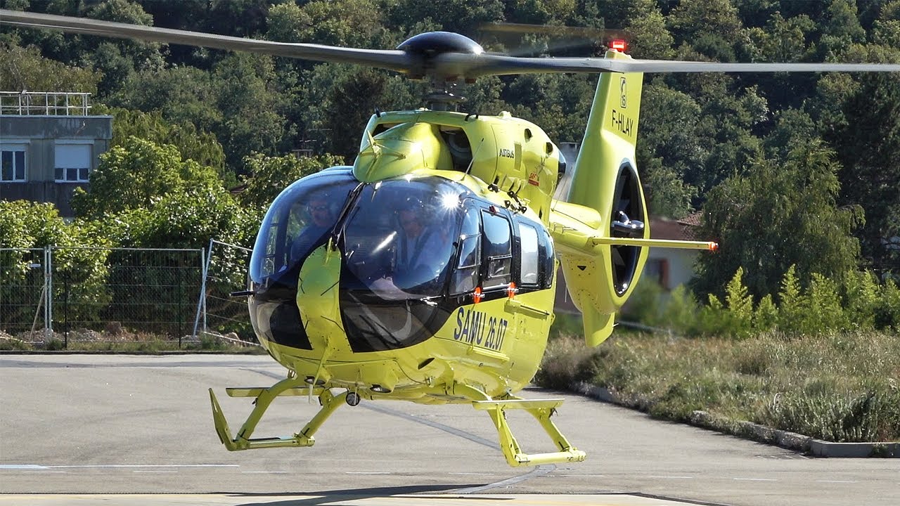 New 5 blades rotor Airbus Helicopter H145 D3 F-HLAY Samu 26-07 landing ...
