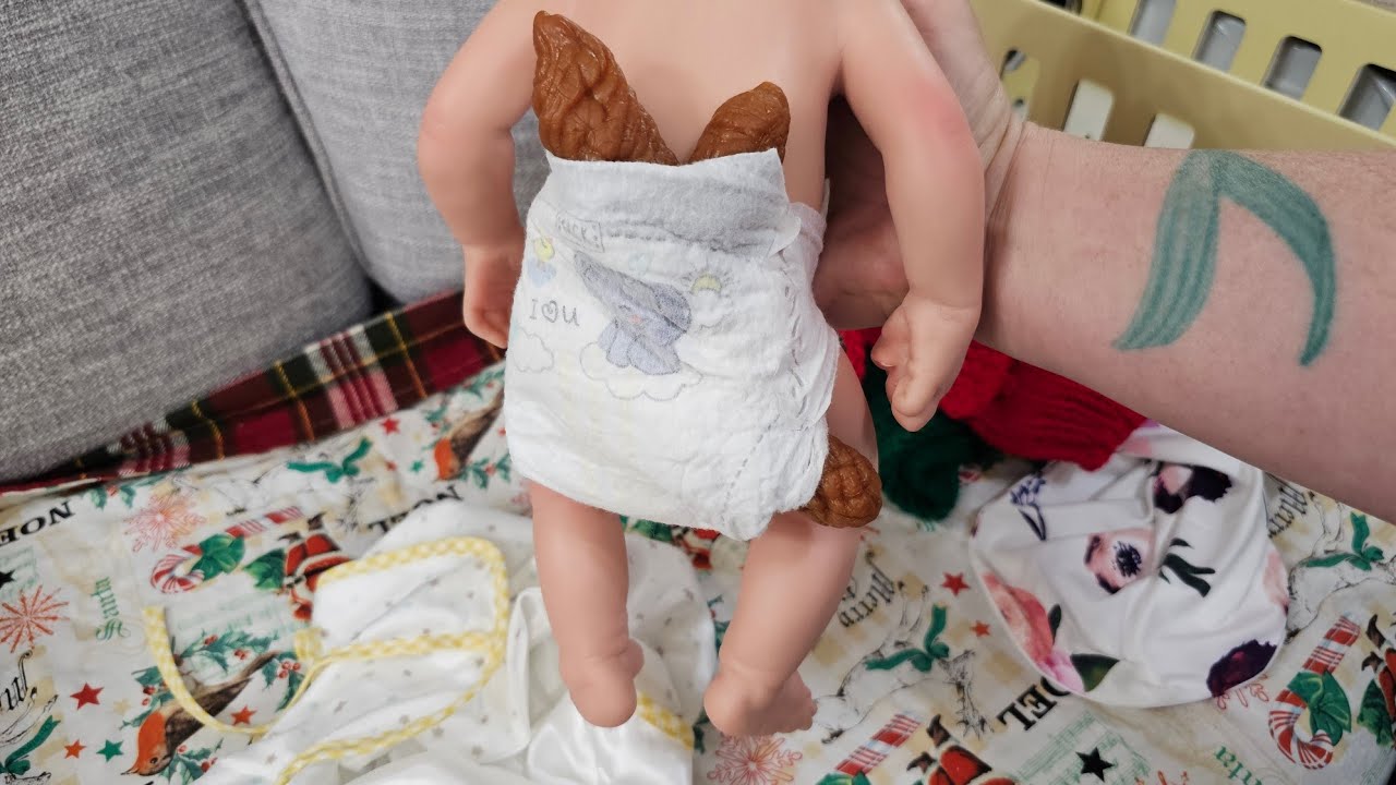Huge Diaper Blowout!! Poop Explosion for silicone baby doll| Box Opening from @babeside_official ...
