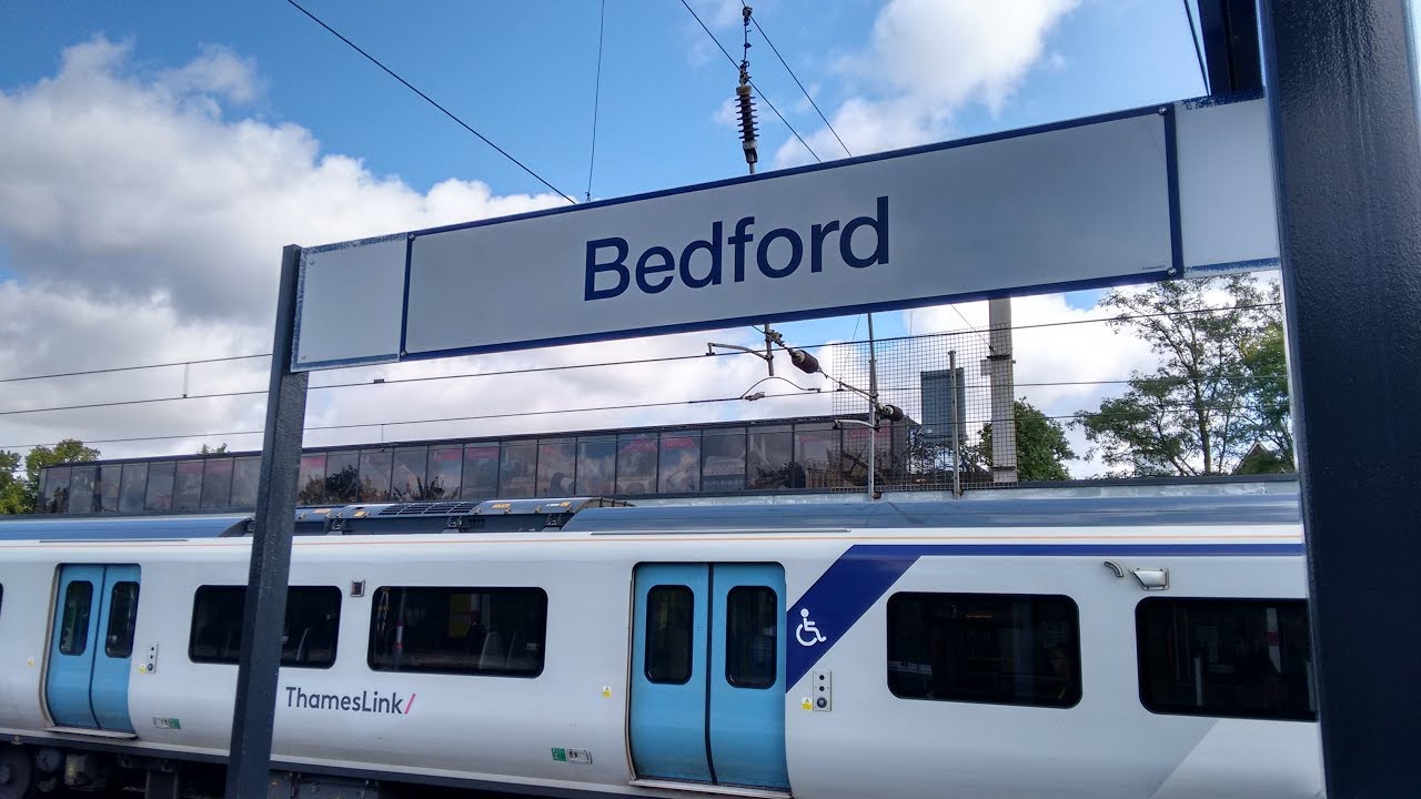 Thameslink (Class 700): Brighton to Bedford - YouTube