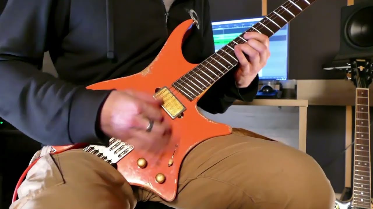 Headless Strandberg replica "coral pink relic edition" by LaikaGuitars ...