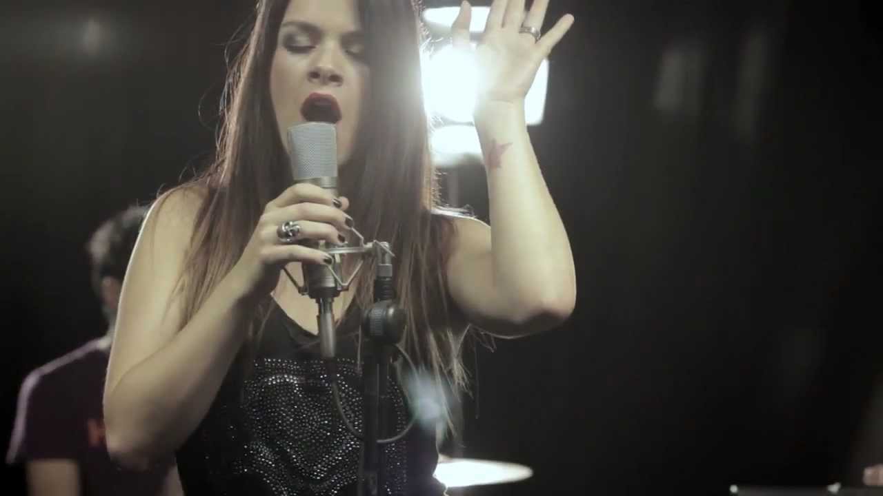 David Van Bylen feat. Piloshka -- Unhuman (Queremos Hacer Una Peli ...