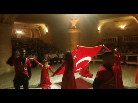 Kapadokya turu Türk gecesi bayrak açma