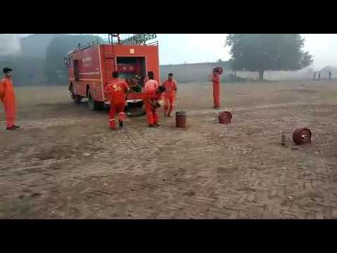 Dry Pump Drill Six Fireman - YouTube