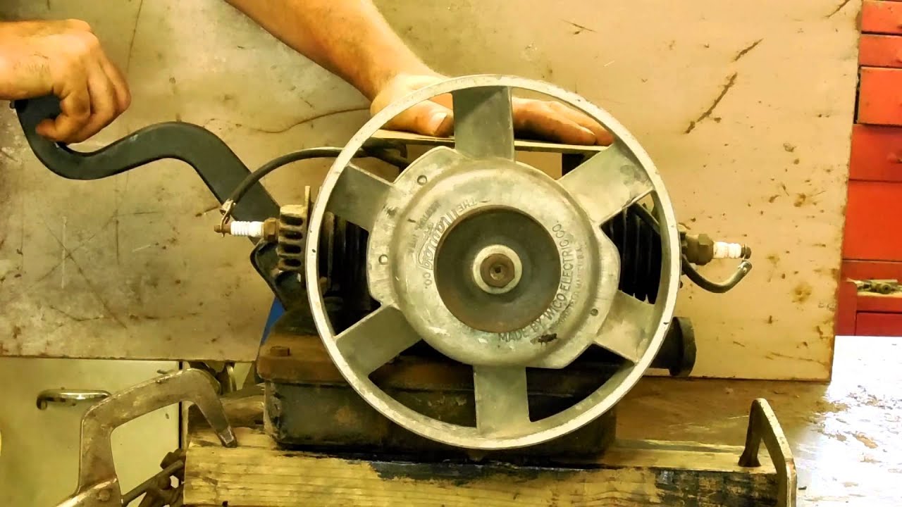 1948 Maytag 72 Twin Washing Machine Engine 163528X - YouTube