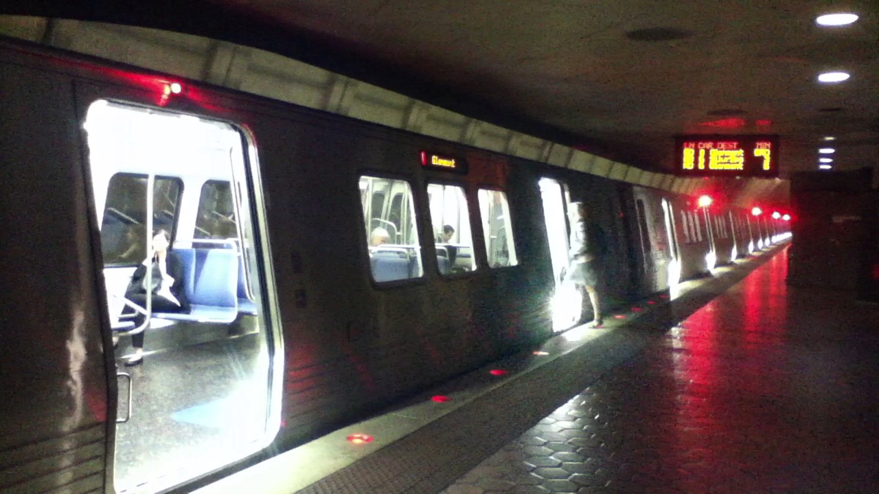 DC Metro (WMATA): World Premiere NEW 7000 series train on the Red Line ...