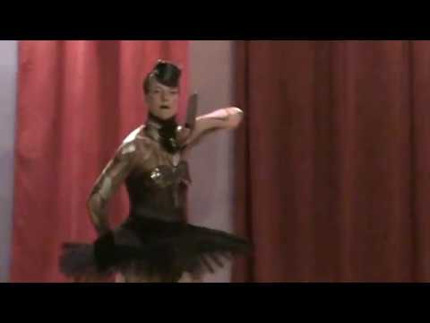 Karla Kloeble aka Hula-Hoopster - YouTube